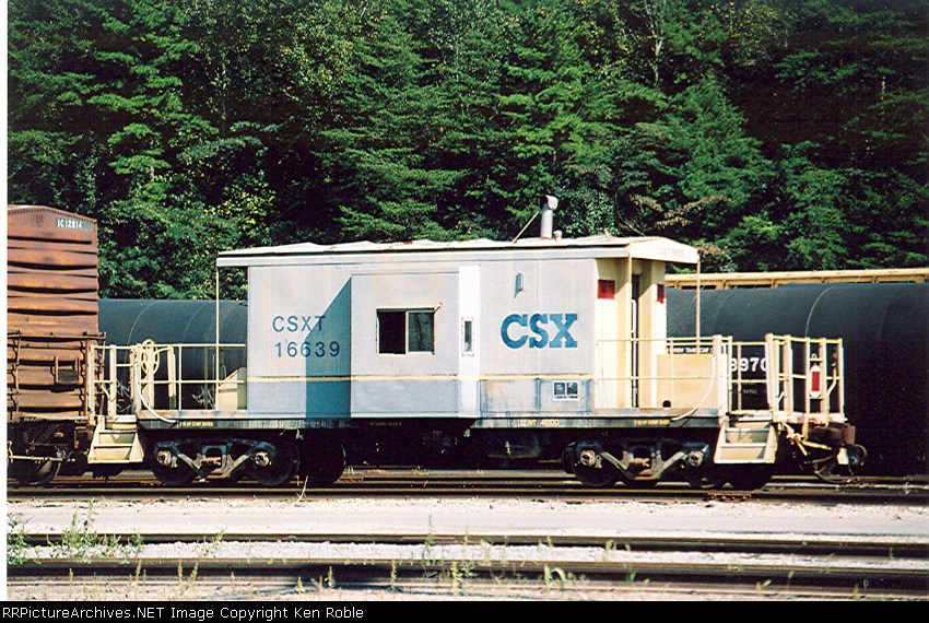 CSX transfer caboose